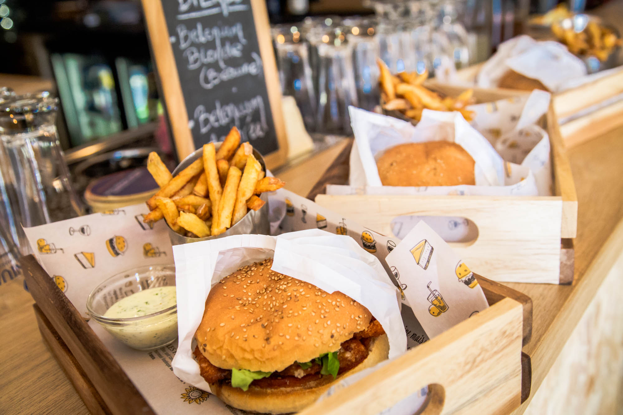 Testimonials - Alfred Burgers & Vins