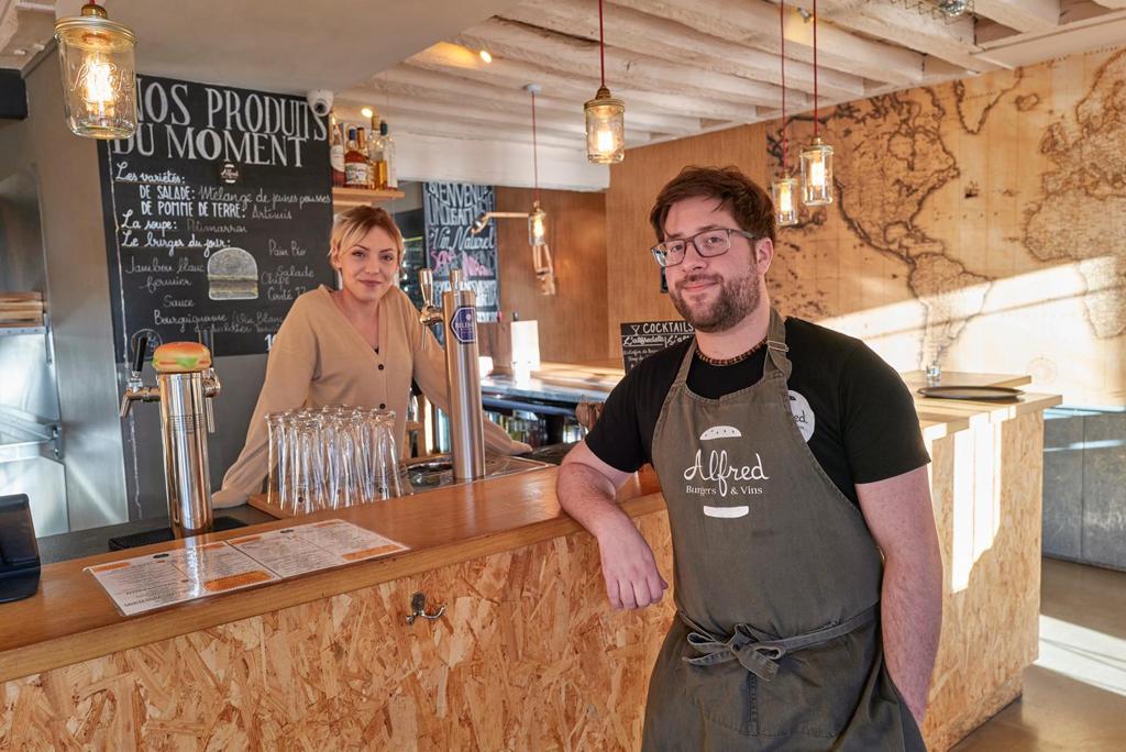 valentin et lisa - Alfred Burgers & Vins